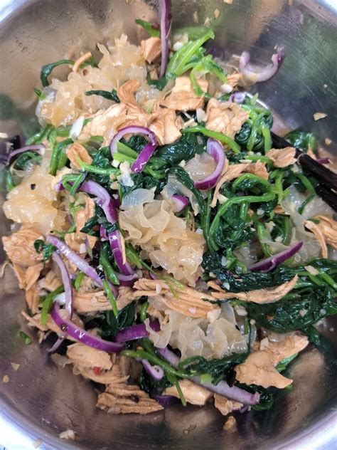 【凉拌菜（1）鸡肉拌菠菜银耳的做法步骤图】朵朵姥姥下厨房下厨房