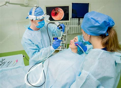Cirugía endoscópica sinusal. Vaporización láser de concha nasal. Equipos médicos modernos 2022