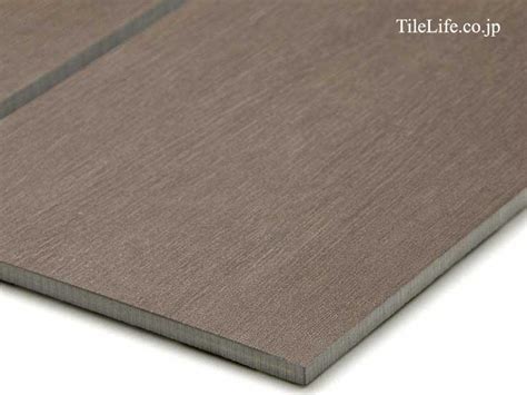 水周りにも イタリア製の木目調タイル タイルライフ アウトレットタイル販売（通販）サイト