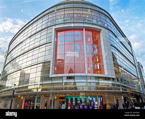 Düsseldorf Germany October 9 2022 Modern Building With Glass Facade Of Peek Und Cloppenburg