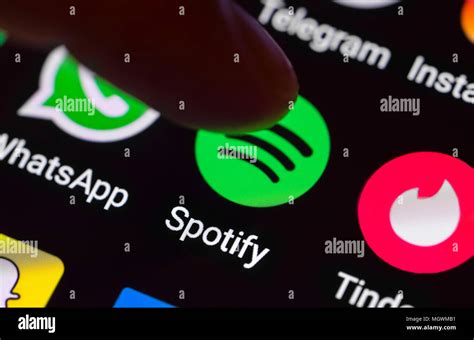 Spotify Shortcut Hi Res Stock Photography And Images Alamy