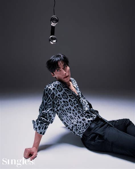 허남준 데뷔 첫 패션 화보 도전 독보적 존재감 발산 [화보] Osen