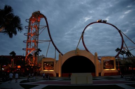 Video Ride The Hollywood Rip Ride Rockit Roller Coaster At Night
