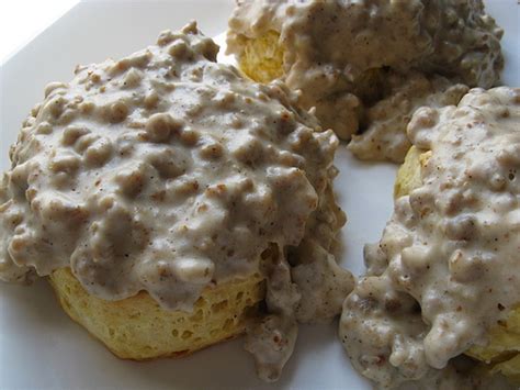 Sausage Gravy Recipe | BlogChef.net