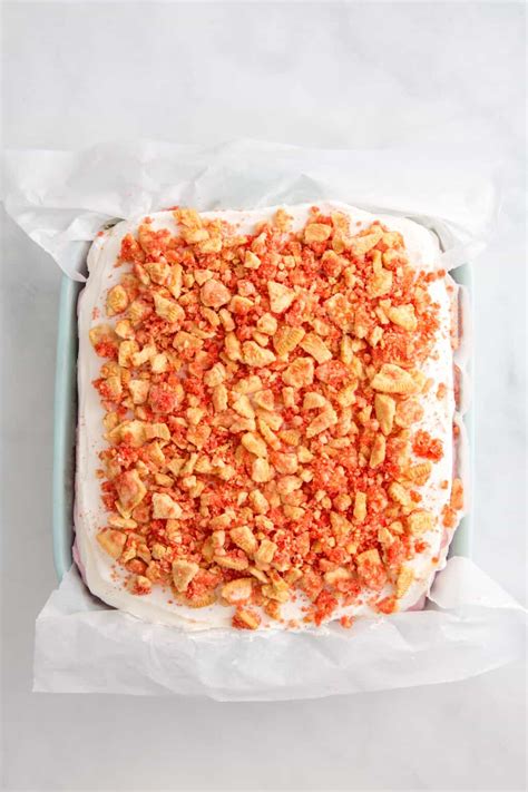 Strawberry Crunch Ice Cream Cake All Things Mamma