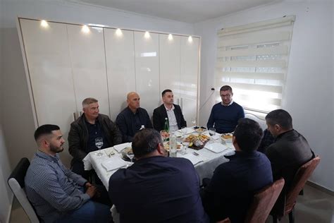 Hristijan Кај нашиот домаќин Ајхан Демов во Василево по повод големиот муслимански празник