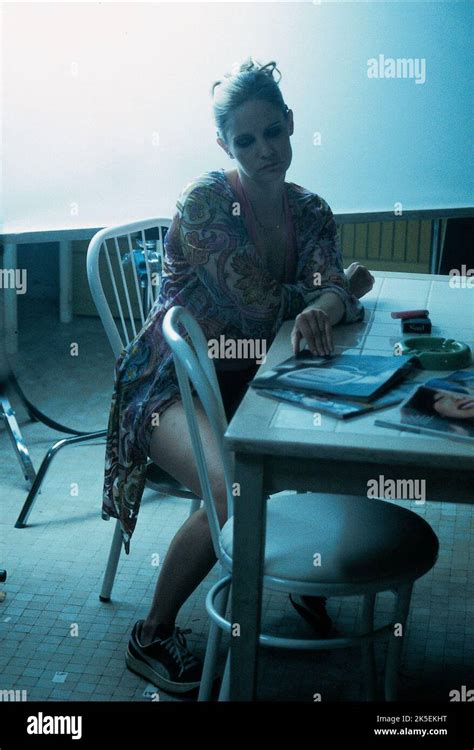 Jennifer Jason Leigh The Machinist Stock Photo Alamy