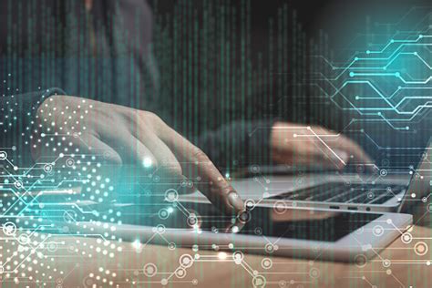 노트북 및 타블렛 사이버 보안 개념을 사용 하 여 남성 해커의 자른 네트워크 보안에 대한 스톡 사진 및 기타 이미지 네트워크 보안 감시 남자 Istock