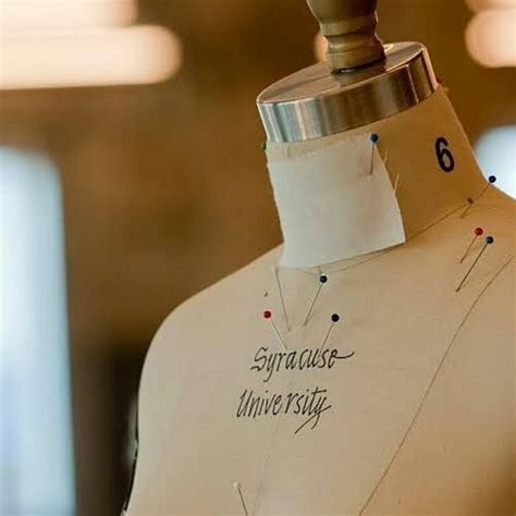 Nithyasri M (@in_facere_art) • Threads, Say more