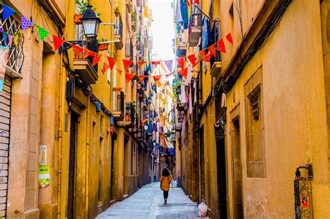 Les Corts Guide To This Barcelona Neighborhood Home Of Camp Nou