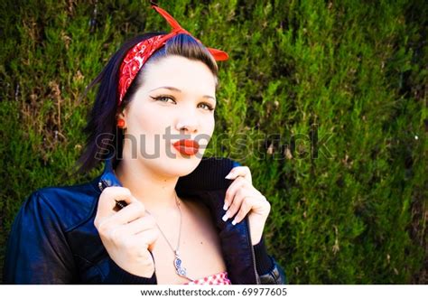 Bella Kissing People On Lips Royalty Free Images Stock Photos Pictures Shutterstock