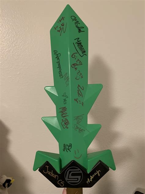 What Does This Say Matpat Signed In 2015 2016 R Gametheorists