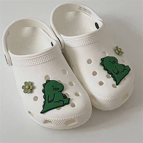 [당일출고🦖💚] 초록 공룡 플라워 지비츠 세트 4pcs 여름 신발 장식 신꾸 실내화 꾸미기 신발 악세사리 에이블리