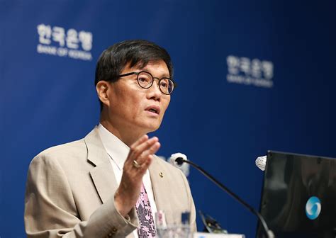 이창용 한은 총재 비은행이 스테이블코인 발행하면 화폐가치 다 달라져”