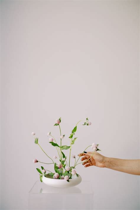 Minimalist Floral Arrangement