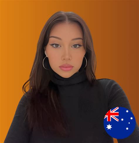 Who Is Mikaela Testa Favikon