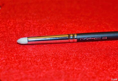Modaya Dair ♥: Mac alışverişim; Mac 219 Pencil Brush, Mac Kinda Sexy ...
