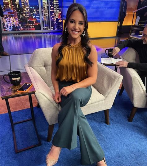 Meet Emily Compagno Her Biography And Net Worth Orange Marigolds