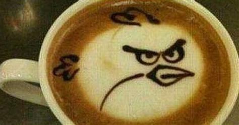 2012년 유행 라떼아트는 불 뿜는 흑룡이 제일 잘 나가~