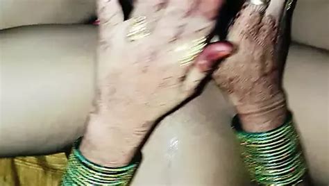 Indian Wife Ki Chut Chatkar Chudayi Karte Hue Long Hair Porn Xhamster