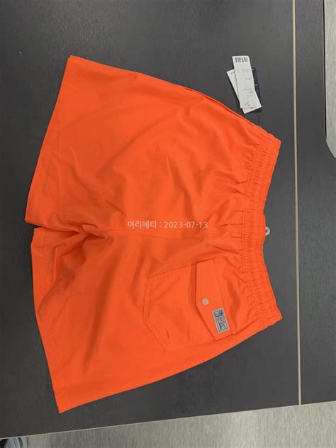 어반아웃피터스 폴로 반바지 패션후기 어미새