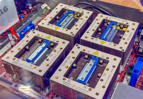 Amd为微软azure特制epyc Cpu：88核超强性能，450gb Hbm3内存惊艳亮相！四芯片带宽飙升至7tb S！ 知乎