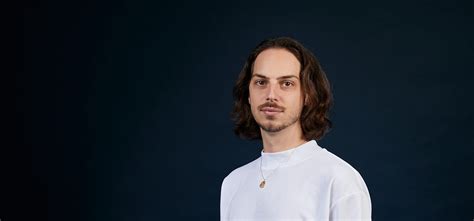 Kung Geoffrey Forward Global