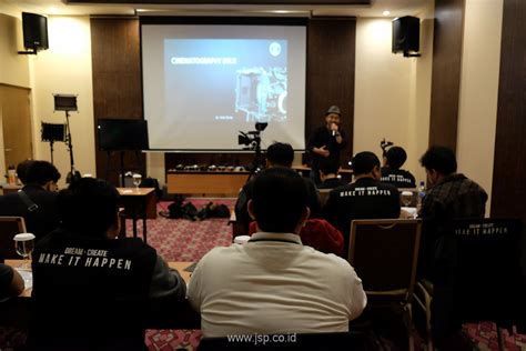 Tips Dan Trik Menjadi Konten Kreator Yang Sukses Jsp Jakarta School Of Photography