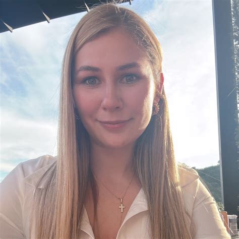 Daniela Florez Empresaria Autónomo Linkedin