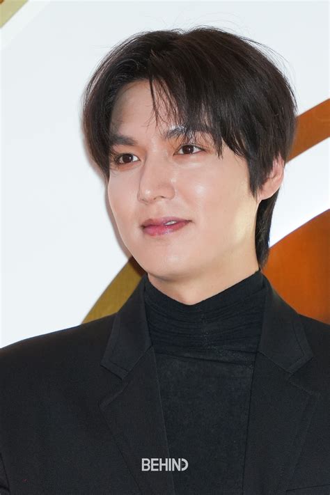 포토 이민호 팬들을 바라보는 부드러운 눈빛 비하인드