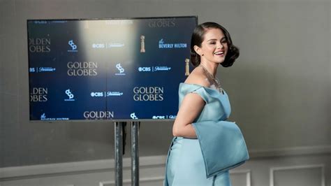 Selena Gomez was a modern-day Cinderella at the 2025 Golden Globes