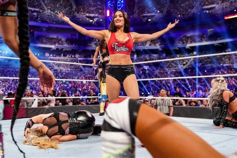 Nikki Bella Wwe Return Talks Are Reportedly Underway