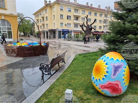 Културни институти и училище ще се включат в традиционното боядисване