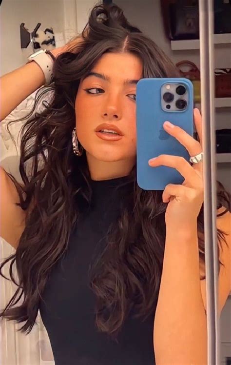 Charli Damelio R 21stcenturybabes