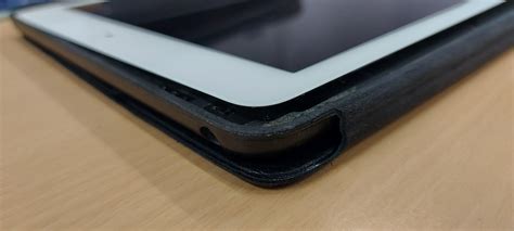 The Screen On A School Ipad Is Coming Off And The School Doesnt Do