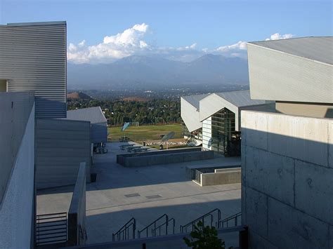 Archiweb Cz Diamond Ranch High School