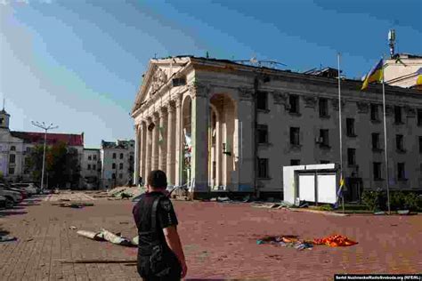 Ракетний удар армії РФ по Чернігову фоторепортаж