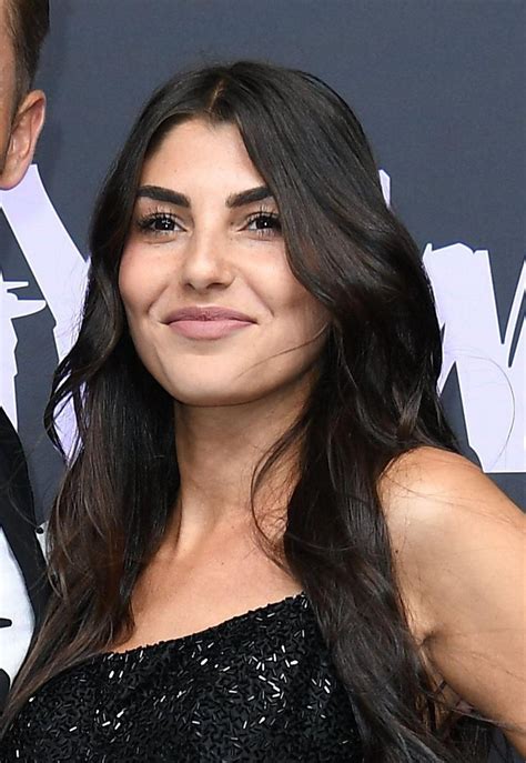 Warum Dschungelcamperin Yeliz Koç Nie Geburtstag Feiert