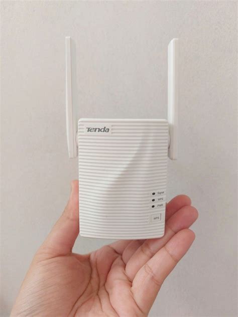 Original Tenda Dual Band Wifi Repeater Ac A Wifi Extender On Carousell
