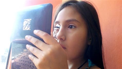 Mi Prima Me Maquilla En Minutos Youtube