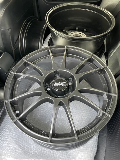 Диски Oz Racing Ultraleggera R17 5-114.3 ET40 8J — Mitsubishi Lancer X ...