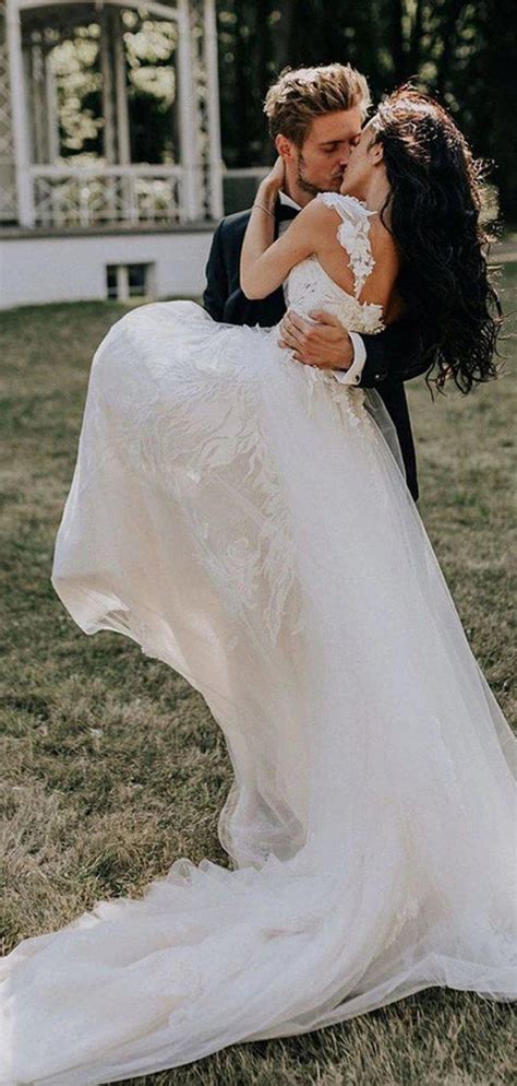 Vintage A Line Off The Shoulder Lace Romantic Long Wedding Dresses Wd