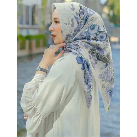 Jual Ready Bisa Gosend Buttonscarves Blume Series Sarah Sofyan