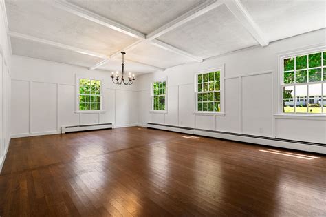 85 Maple Ave Hampstead NH 03841 Luxe Life Productions