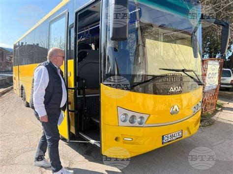 Нов автобус ще превозва учениците в община Лесичово Утро