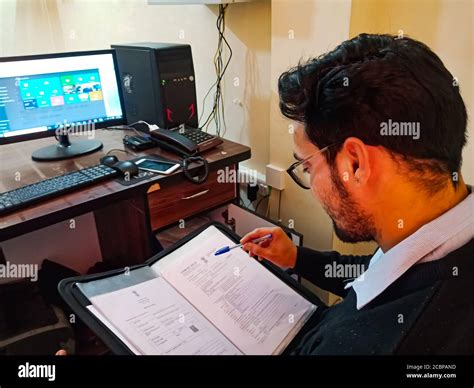 Man Infront Of Computer Screen Hi Res Stock Photography And Images Alamy