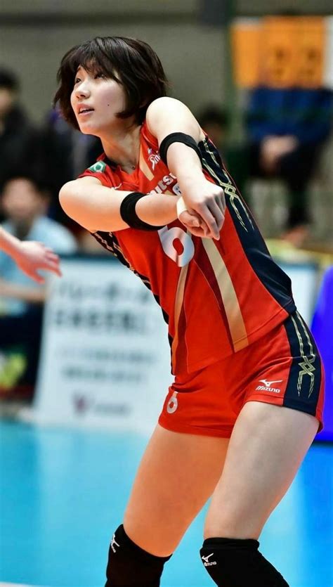 Winifer Fernandez Is An Olympic Volleyball Player And She Is Setting