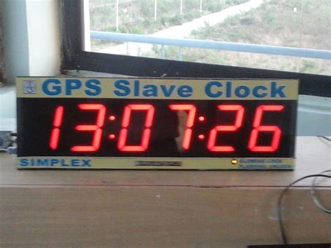 GPS Clock Global Positioning System Synchronized Clocks जपएस सकरनइजड घड जपएस