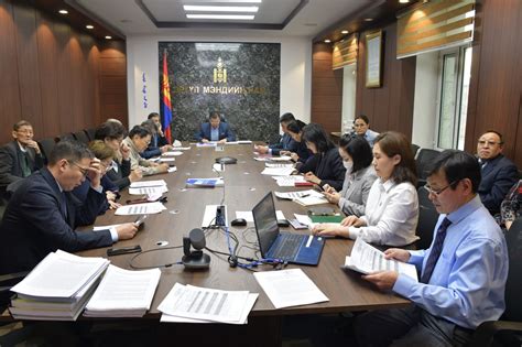 ЭРҮҮЛ МЭНДИЙН ЯАМНЫ ШИНЖЛЭХ УХААН ТЕХНОЛОГИЙН ЗӨВЛӨЛ ХУРАЛДЛАА