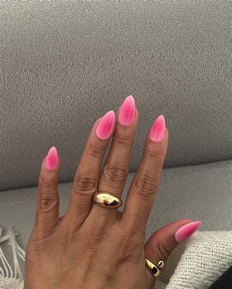 𝗡𝗮𝗶𝗹 𝘁𝗲𝗰𝗵 𝗔𝘁𝗵𝗲𝗻𝘀 on Instagram Raspberry ice cream Press on Nails nails nailart